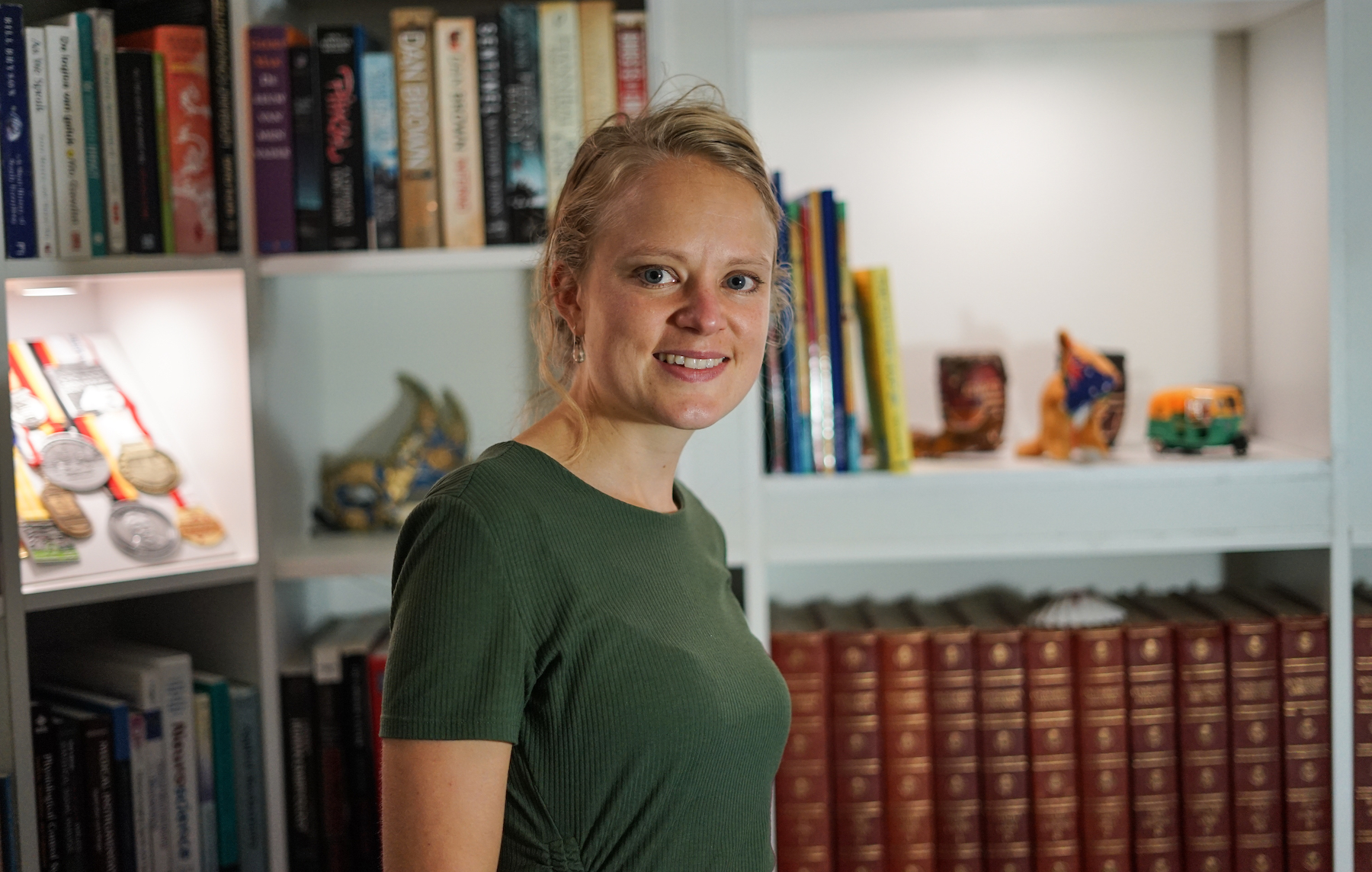 Laura Koot (28) vloog met een zak krekels naar Rwanda - OneWorld